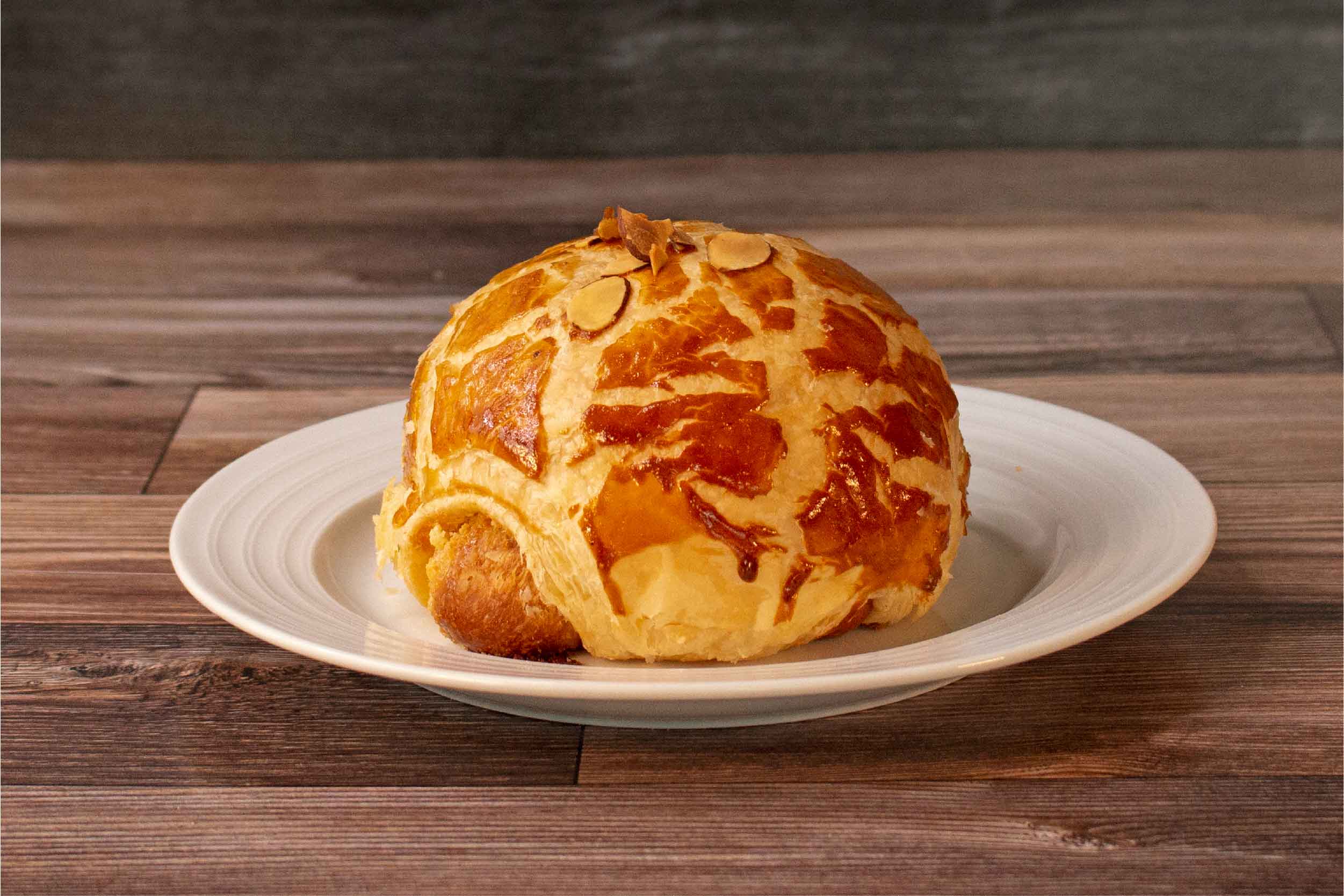 Milk Butter Puff Pastry - 85C Bakery Cafe