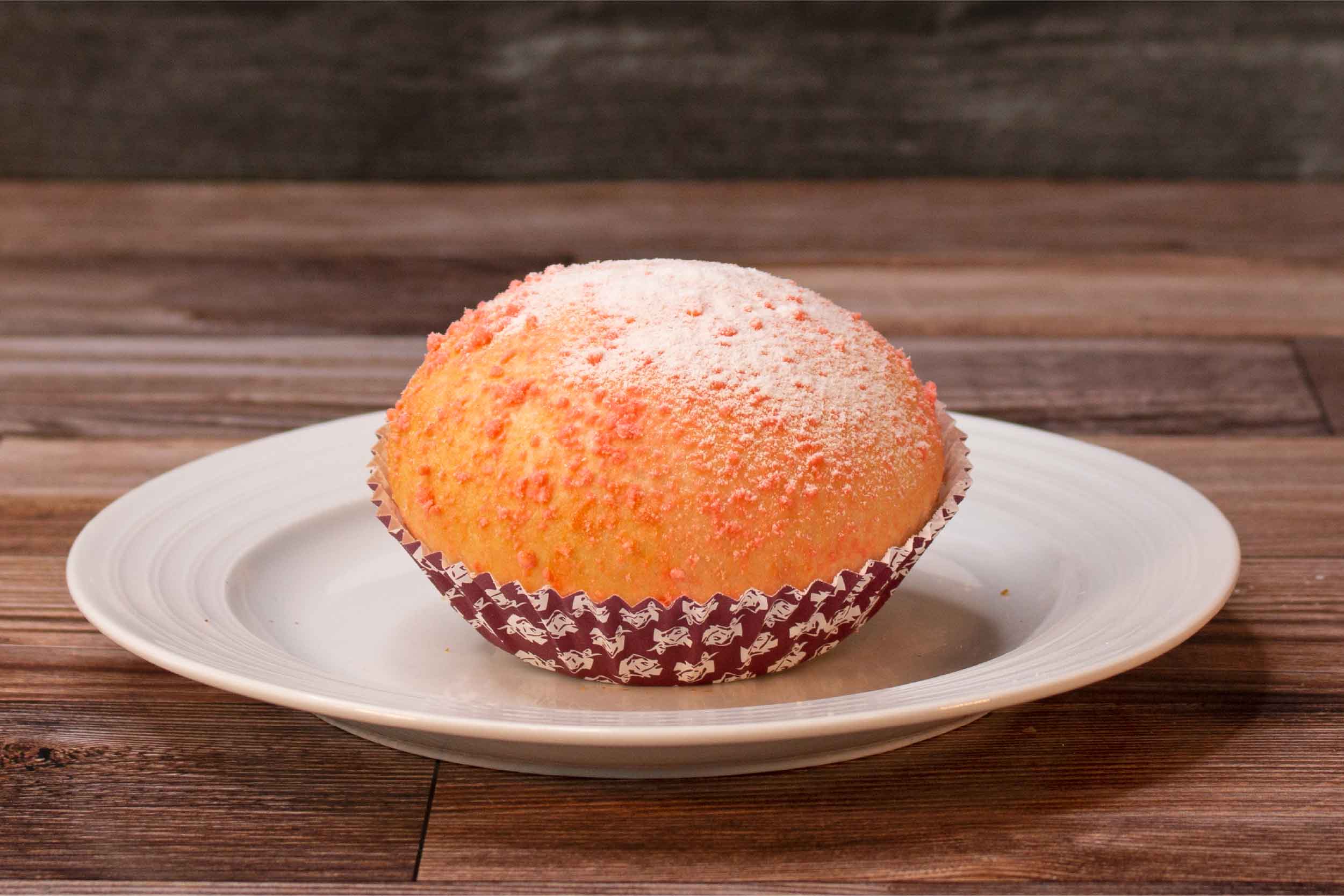 White Chocolate Strawberry - 85C Bakery Cafe